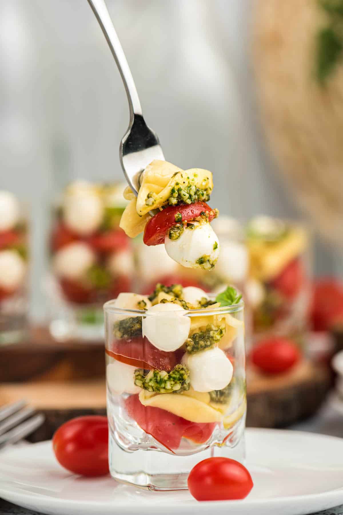 Tortellini Caprese Salad Cups