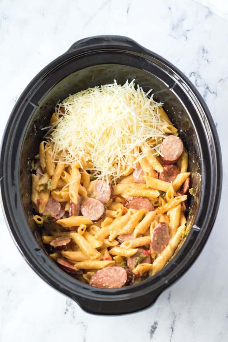 Slow Cooker Cajun Chicken Pasta (Creamy & Easy Dinner)